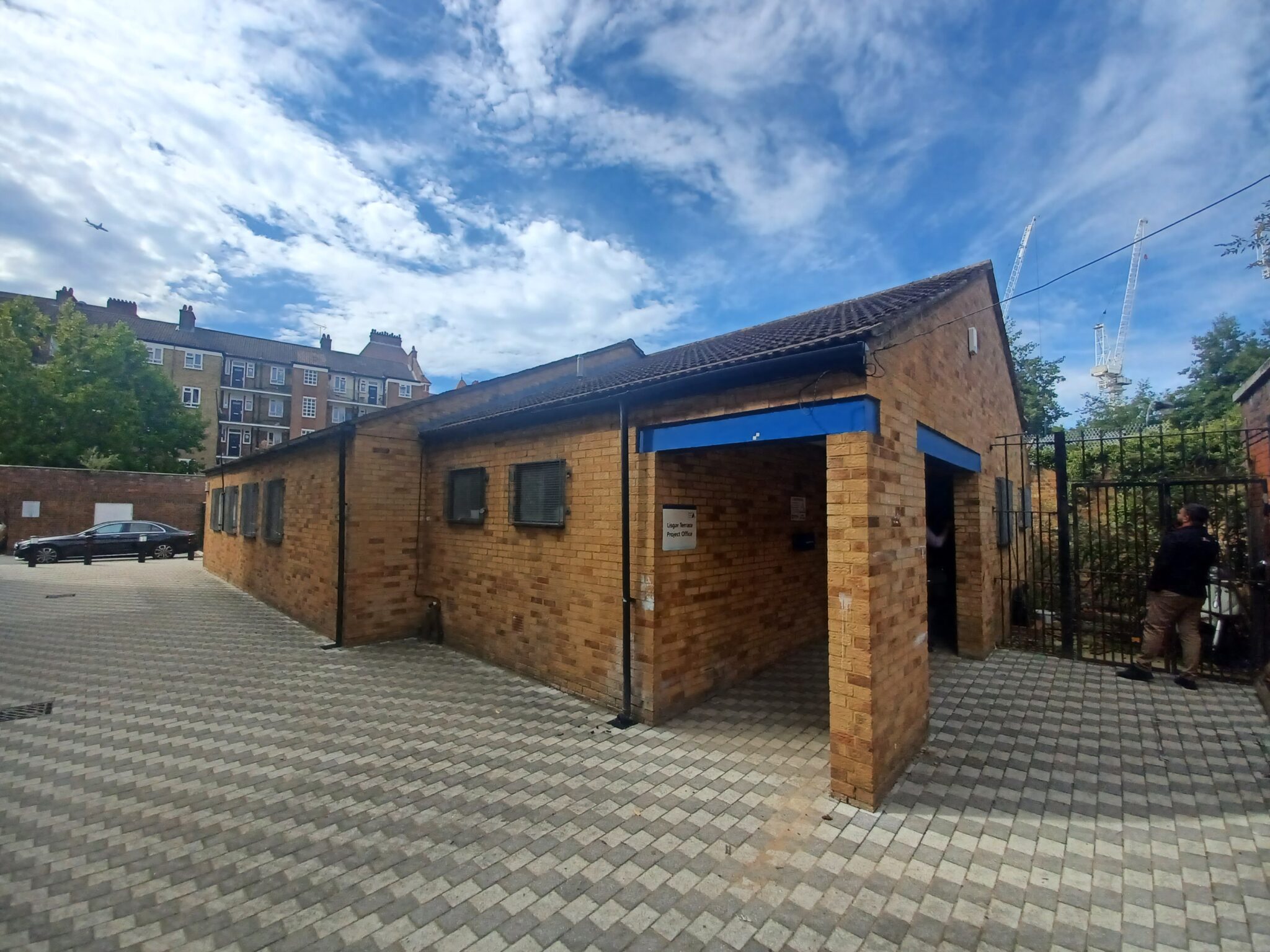 Lisgar Terrace Community Centre - Chas Berger